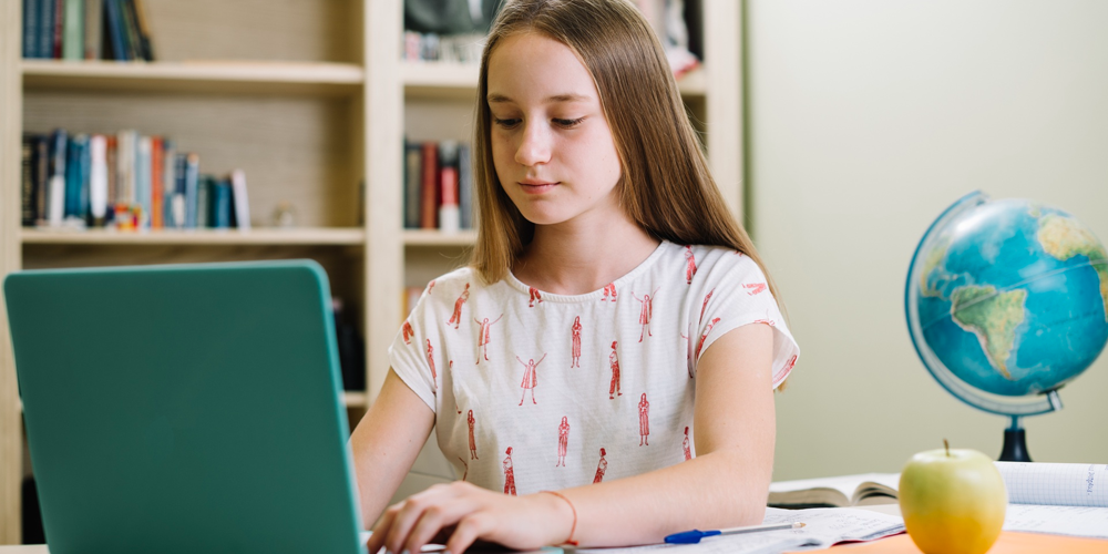 How the Internet is Beneficial to Students - 21K School India